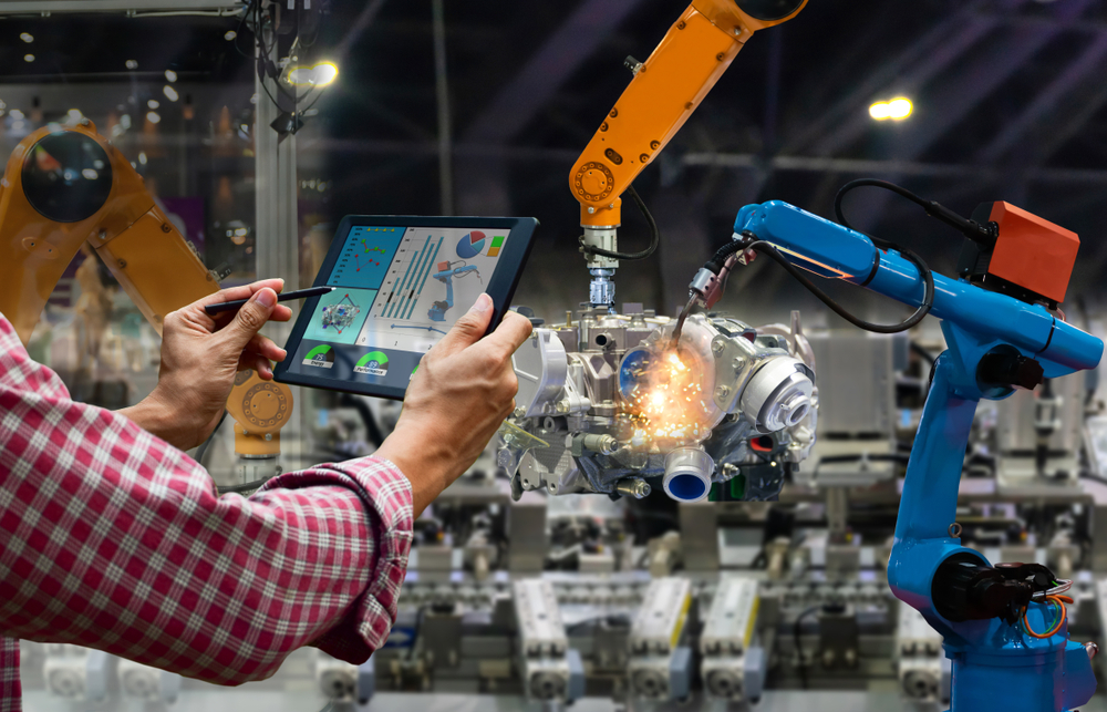 Top 4 Digital Manufacturing Trends To Keep An Eye On